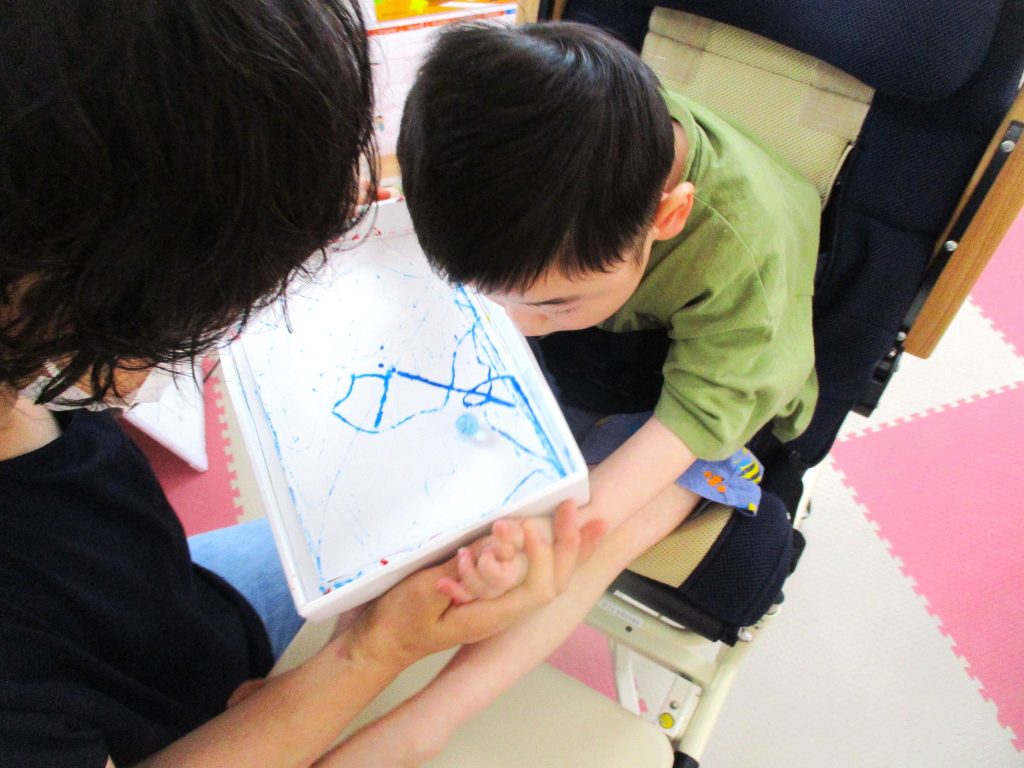 【児童発達】夏！みんなで遊んだよ | 重症心身障害児(者)通所施設 つなぐ