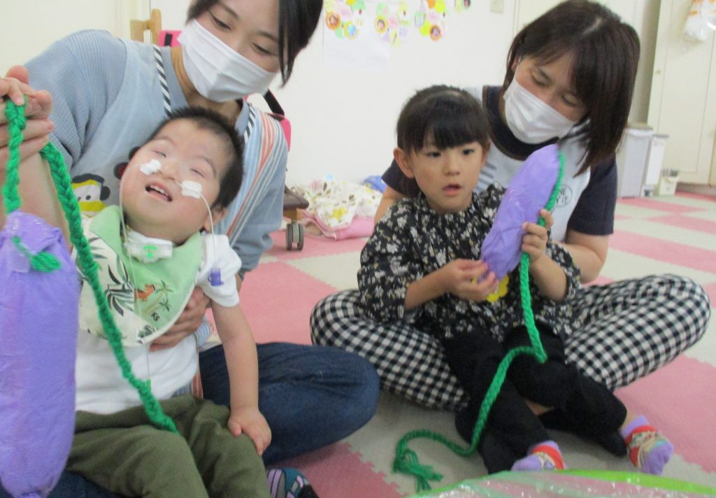 【児童発達】お芋ほり | 重症心身障害児(者)通所施設 つなぐ